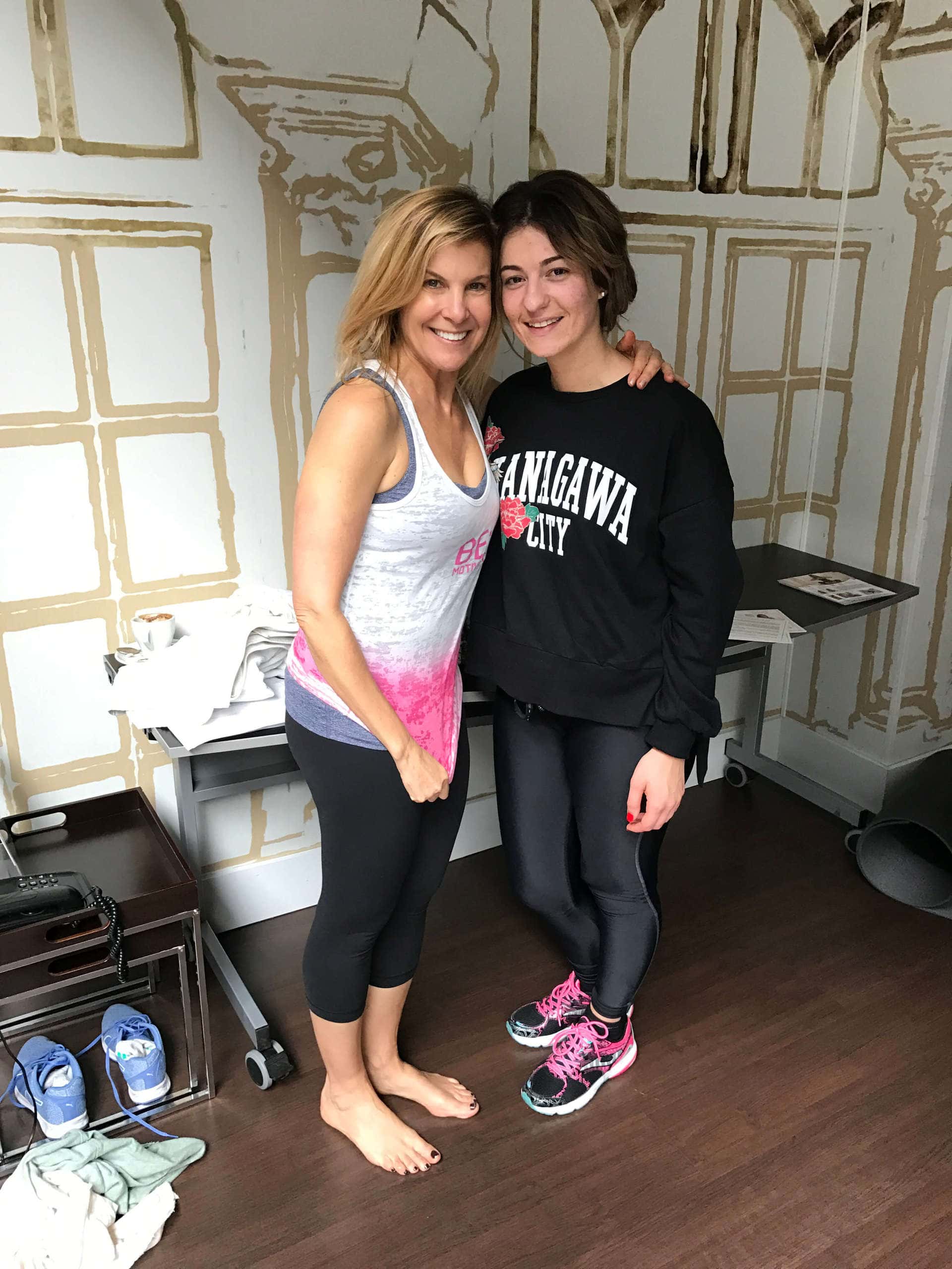 AVEDA celebra un evento espectacular lleno de Ayurveda, Arte, y ...